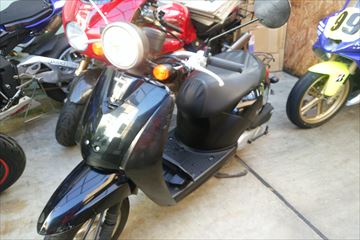 Bikeshop-icu | お世話になっています6か月点検をいつもしています㈲貴生建設様 スクーターオンパレード Today JOG TACT それから4輪バギー整備でキャブレターOH